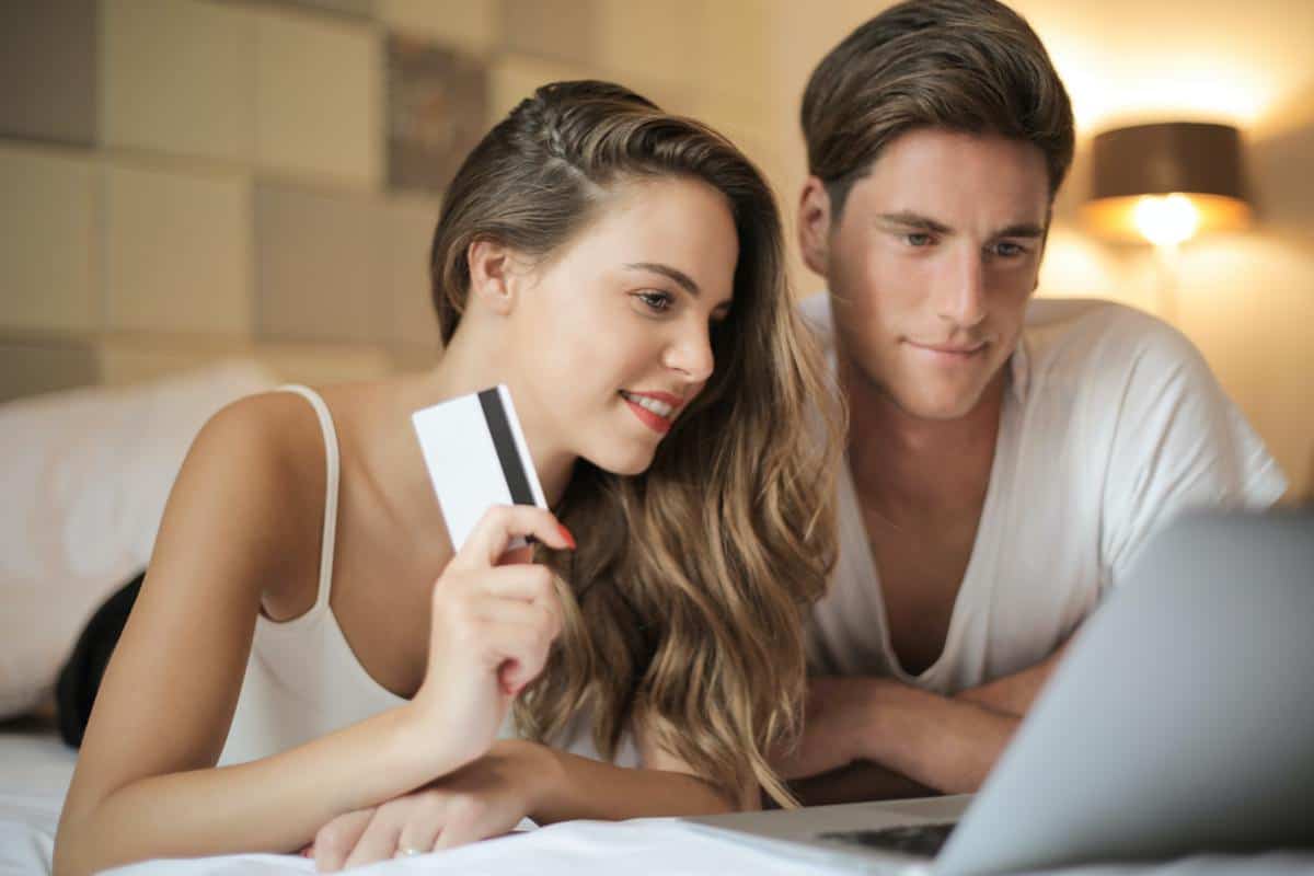45 Easy Side Hustles For Teachers To Earn More Money