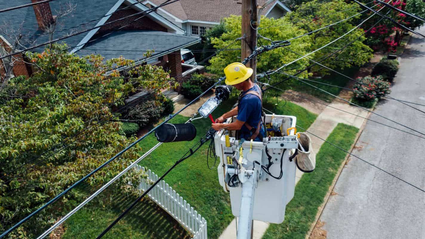 29 Best Entry-Level Jobs That Pay $20 An Hour Or More