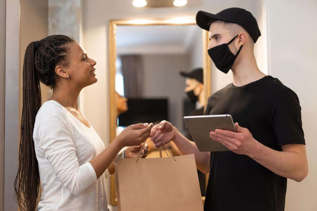 15 Best Food Delivery Service To Work For & Get Better Pay