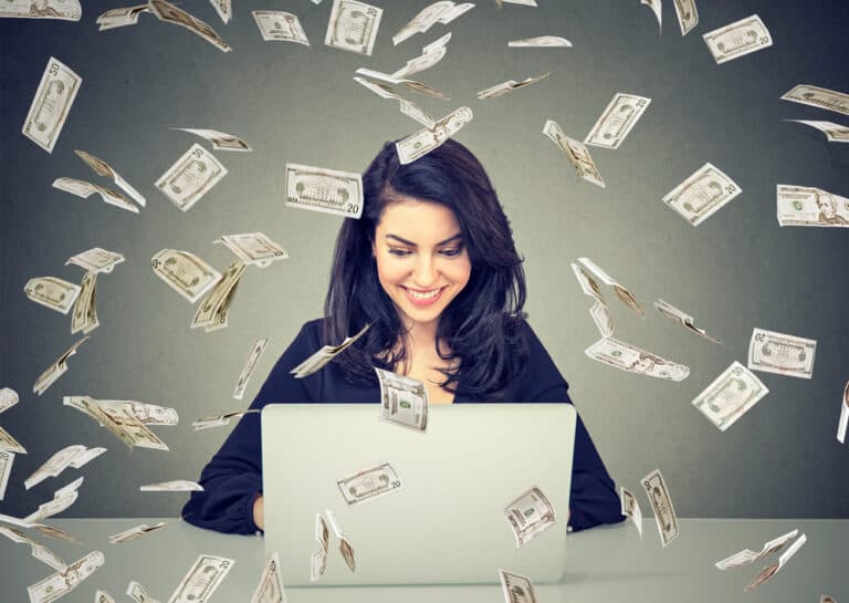 21 Hardest & Easiest Jobs That Pay $100K (College Or Not)