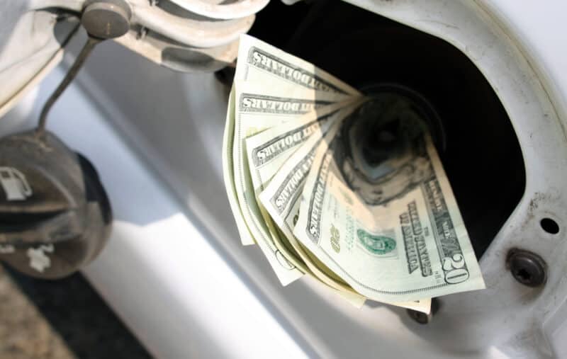 9 Best Sites To Score Free Gas Cards & Save On Gas Today