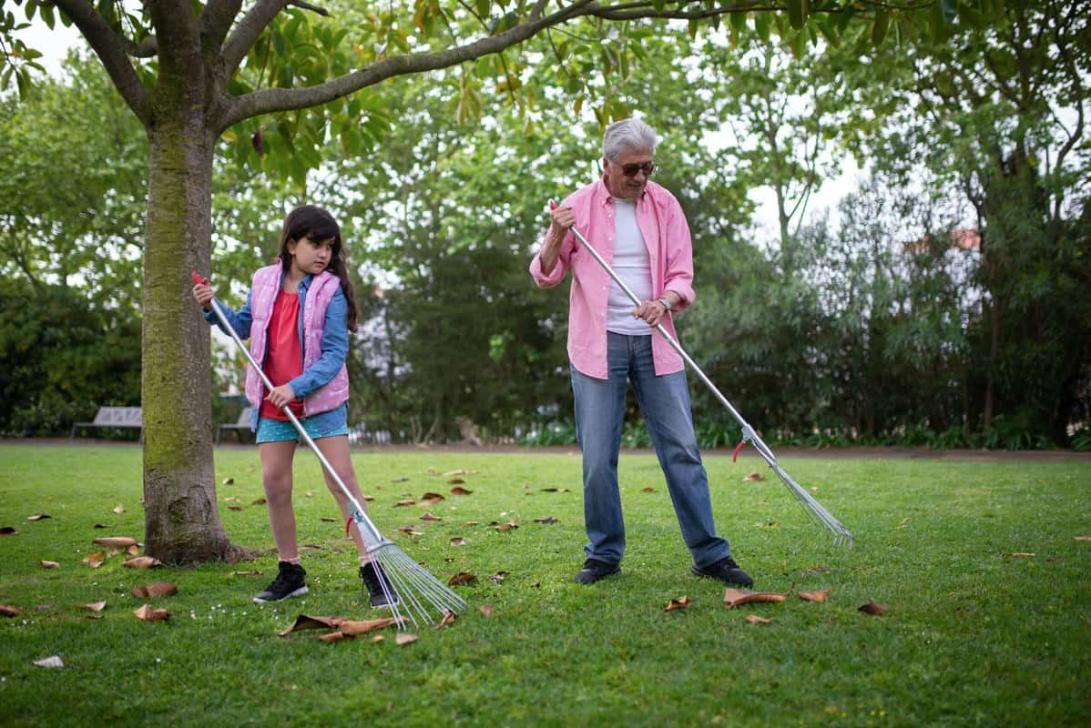 17 Easiest Jobs For 10-Year-Olds To Earn Extra Money